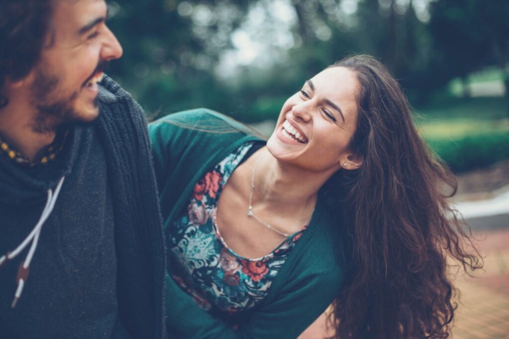Pros and Cons of a Relationship: A Detailed Analysis | Relatifybond.com